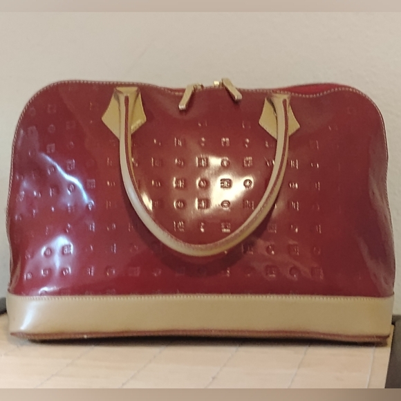 Arcadia | Bags | Arcadia Big Red Logo Embossed Patent Leather Dome ...